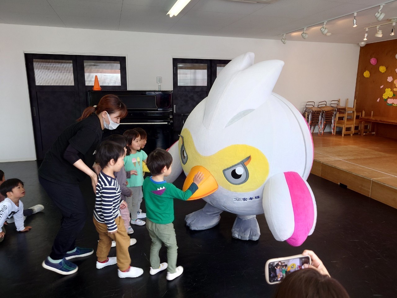 『ヴィック』がMOKU保育園、アトリエMOKUこども舎へ！ ｜【ヴィクトリーナ姫路】